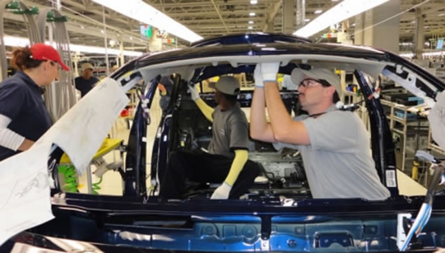 Highly Experienced Sewing Line Leader